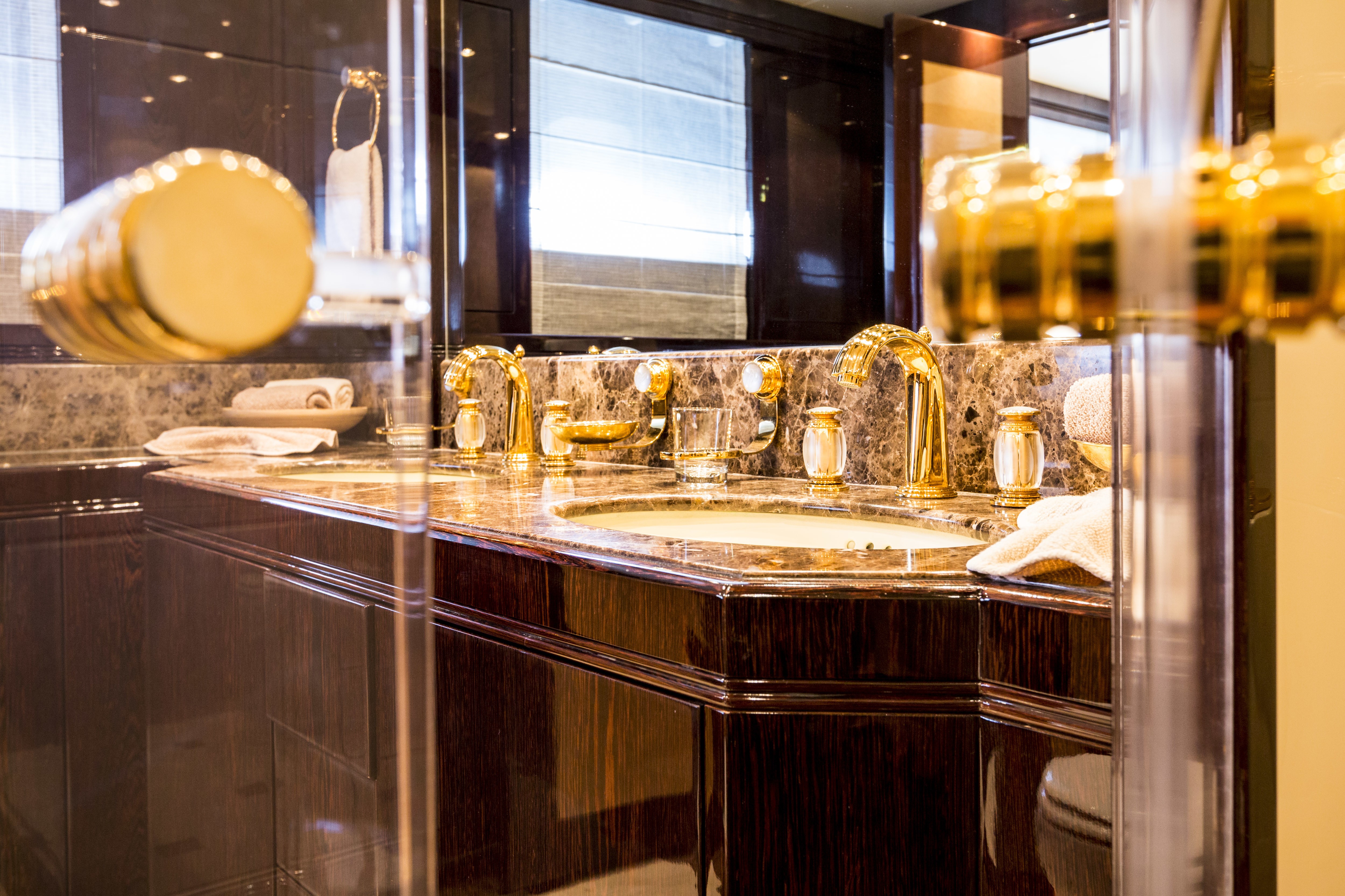 Yacht SEA DIAMOND, Overmarine Mangusta (Rodriguez Group) | CHARTERWORLD ...